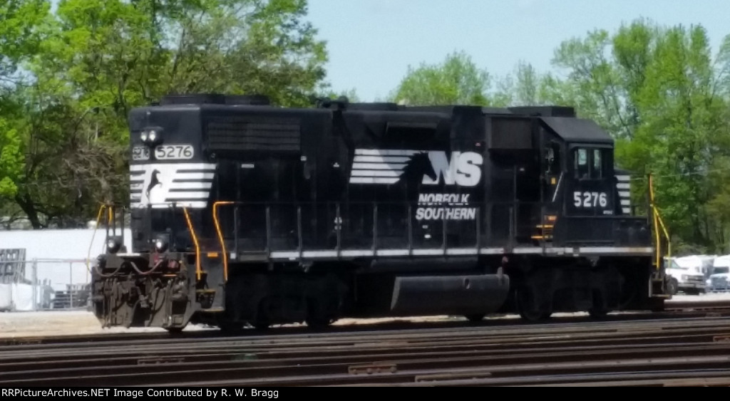 NS 5276 (GP38-2)